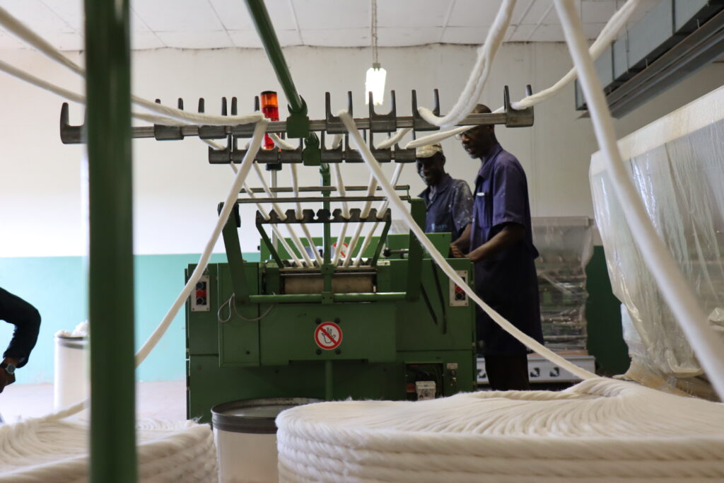 Senegal: Textiles made in Africa - Gesamtmasche